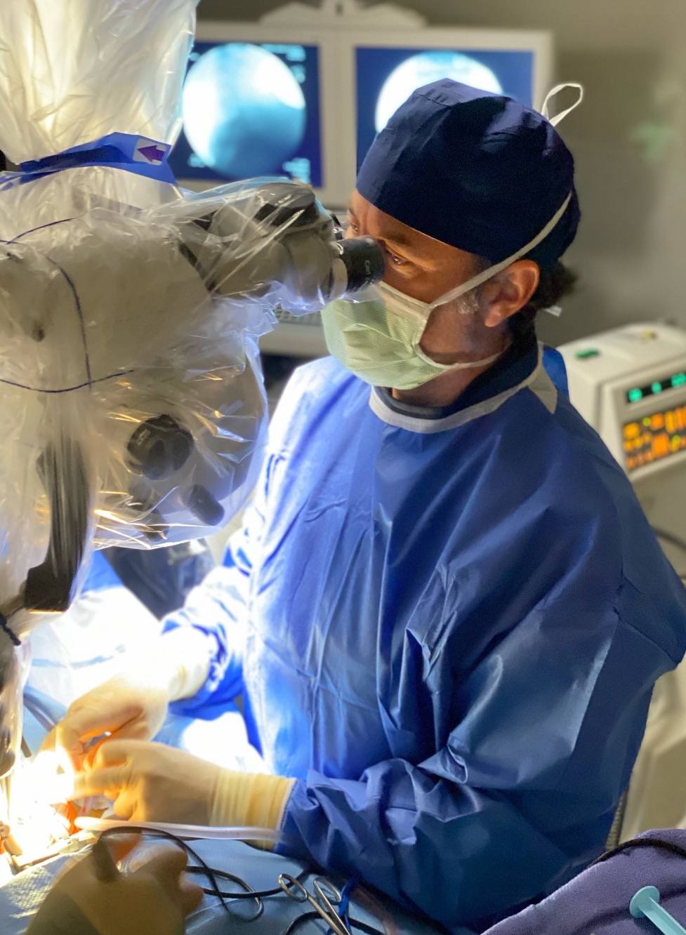 Cervical Disc Replacement Palm Beach County- Dr. Cuéllar
