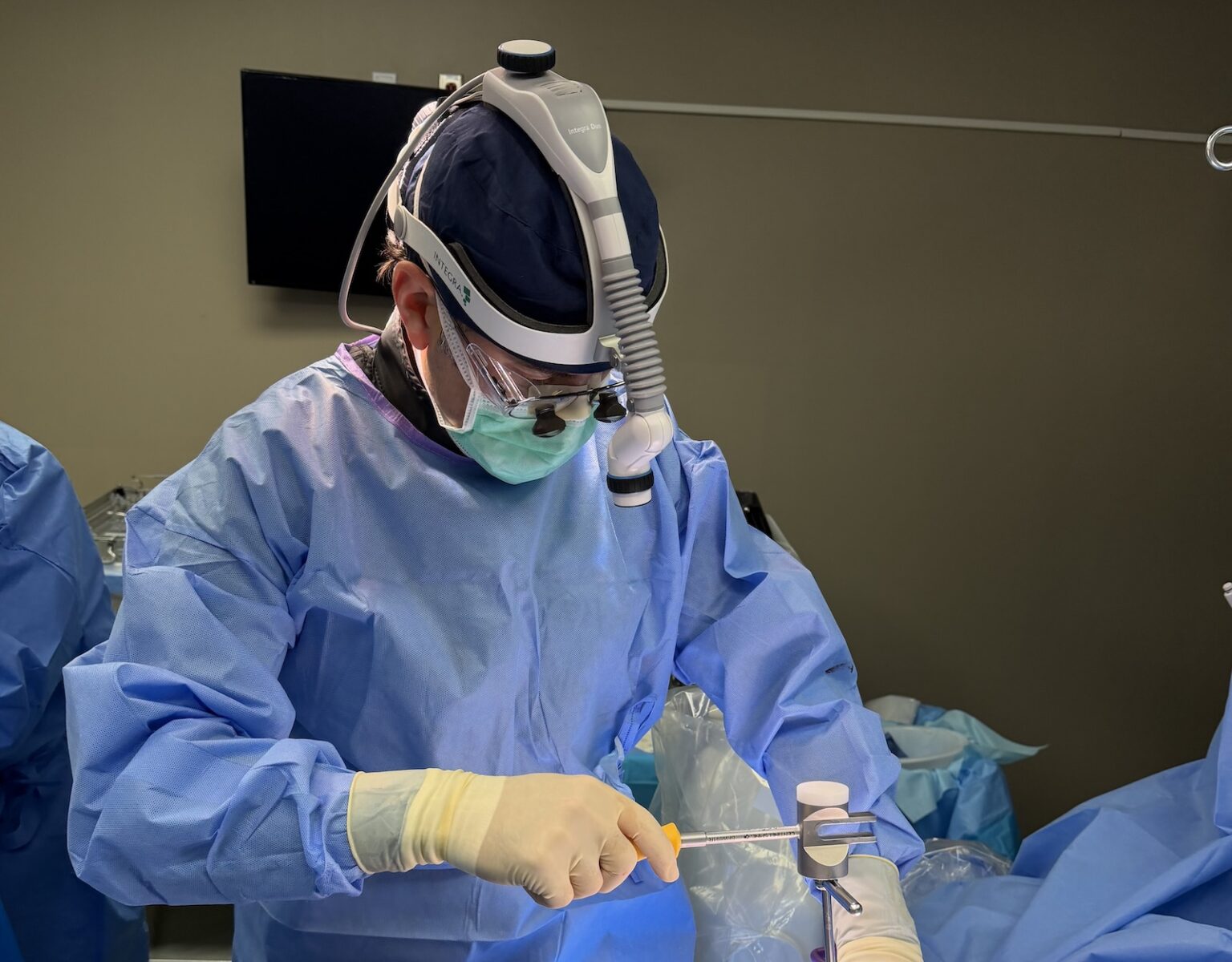 Why Choosing a High Volume Artificial Disc Replacement Surgeon Matters